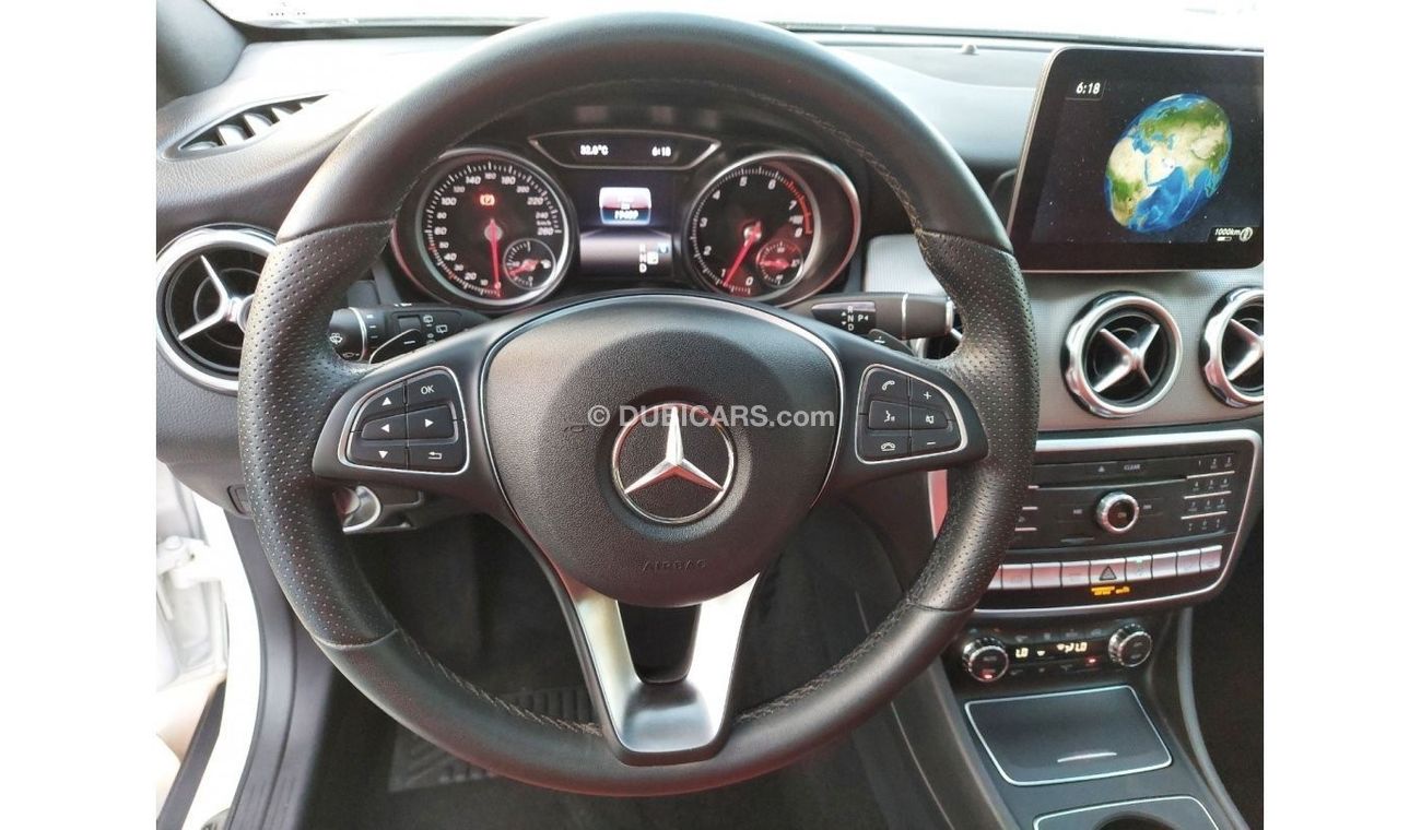 Used Mercedes-Benz GLA 250 2020 for sale in Sharjah - 677627