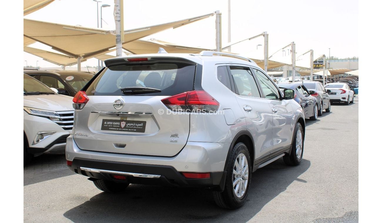 Used Nissan X-Trail SV ACCIDENTS FREE - GCC - KEYLESS START - 4WD ...