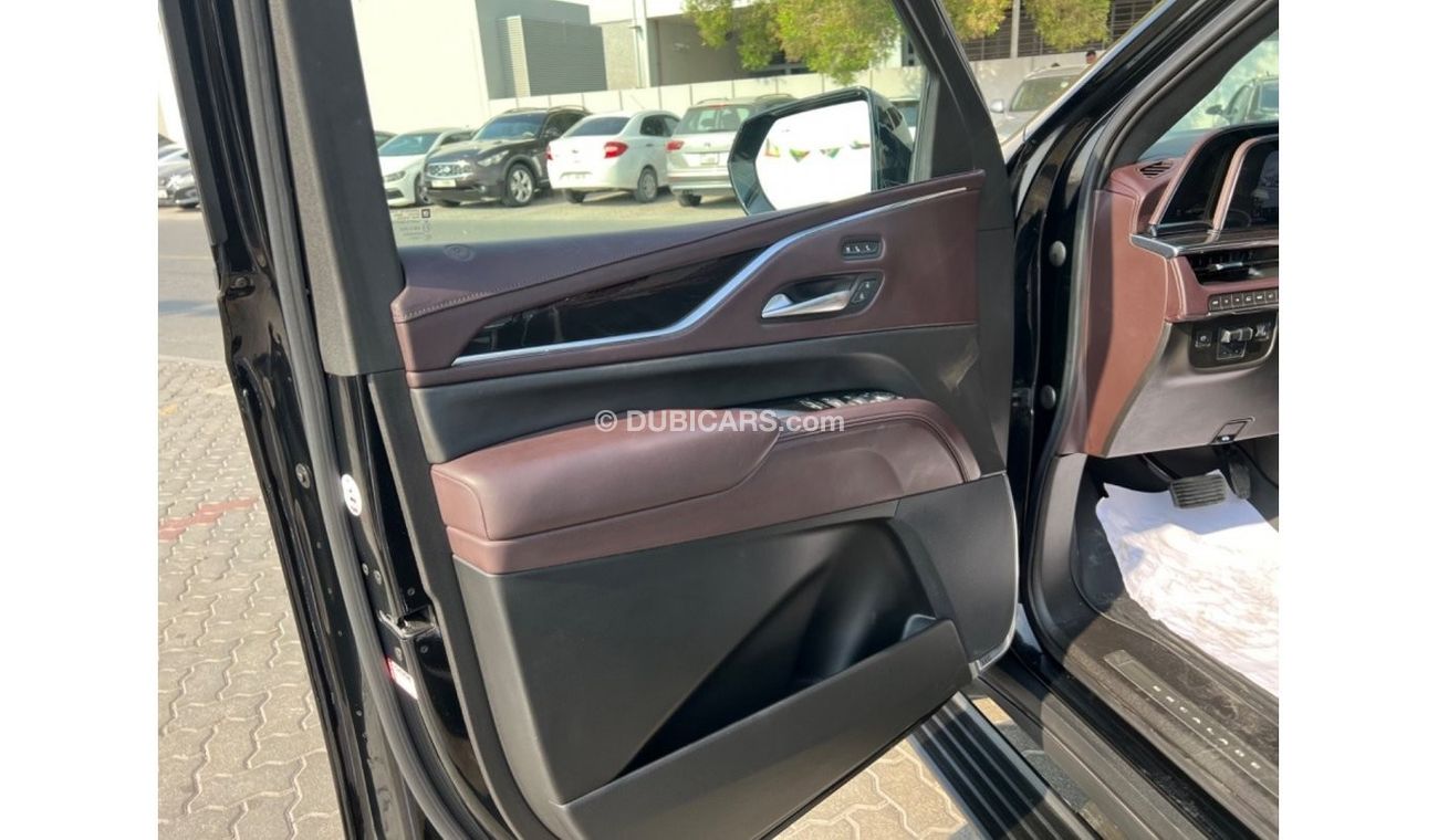 Used Cadillac Escalade 2021 for sale in Sharjah - 696319