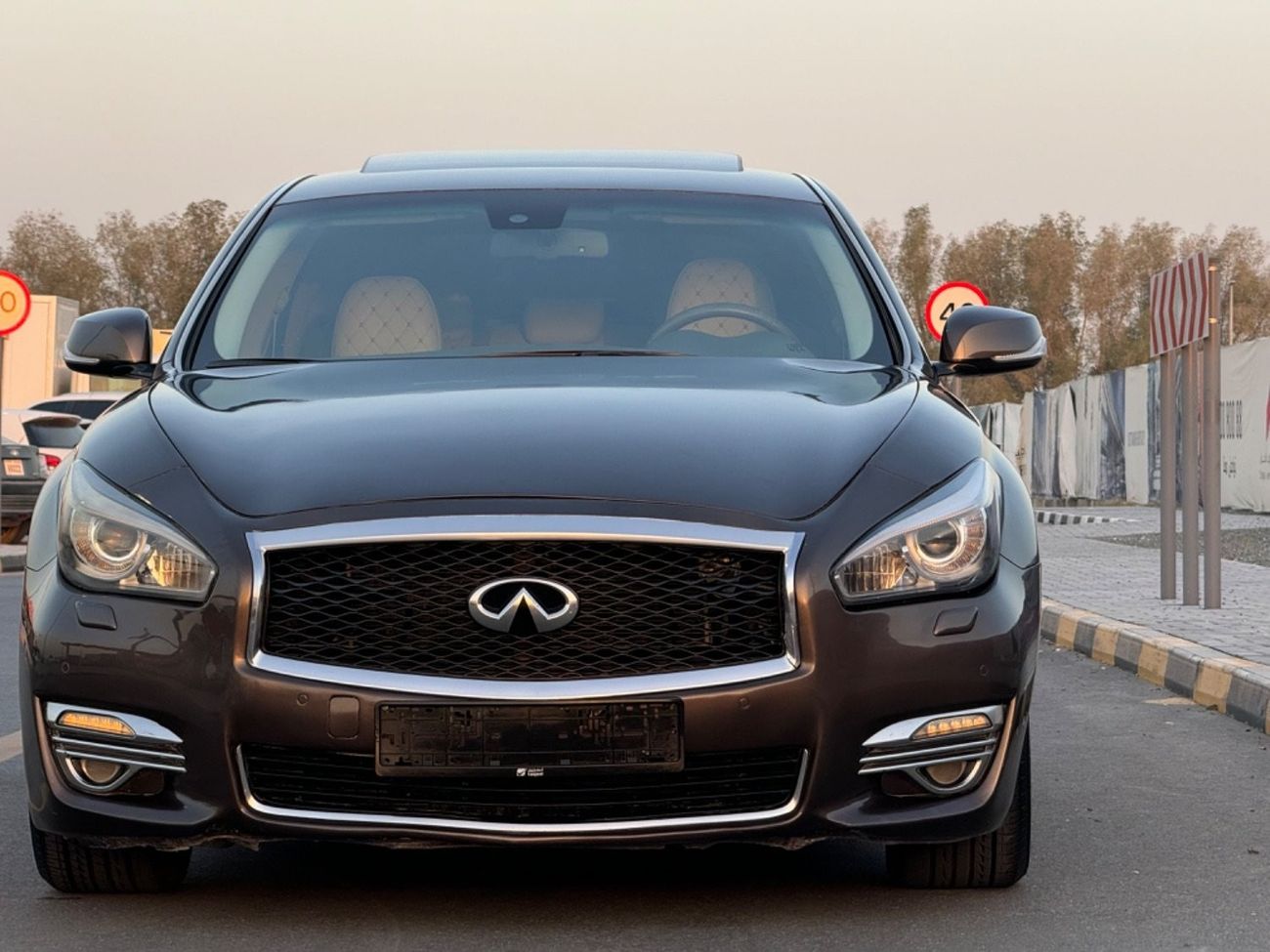 Used Infiniti Q70 2016 for sale in Sharjah - 746577