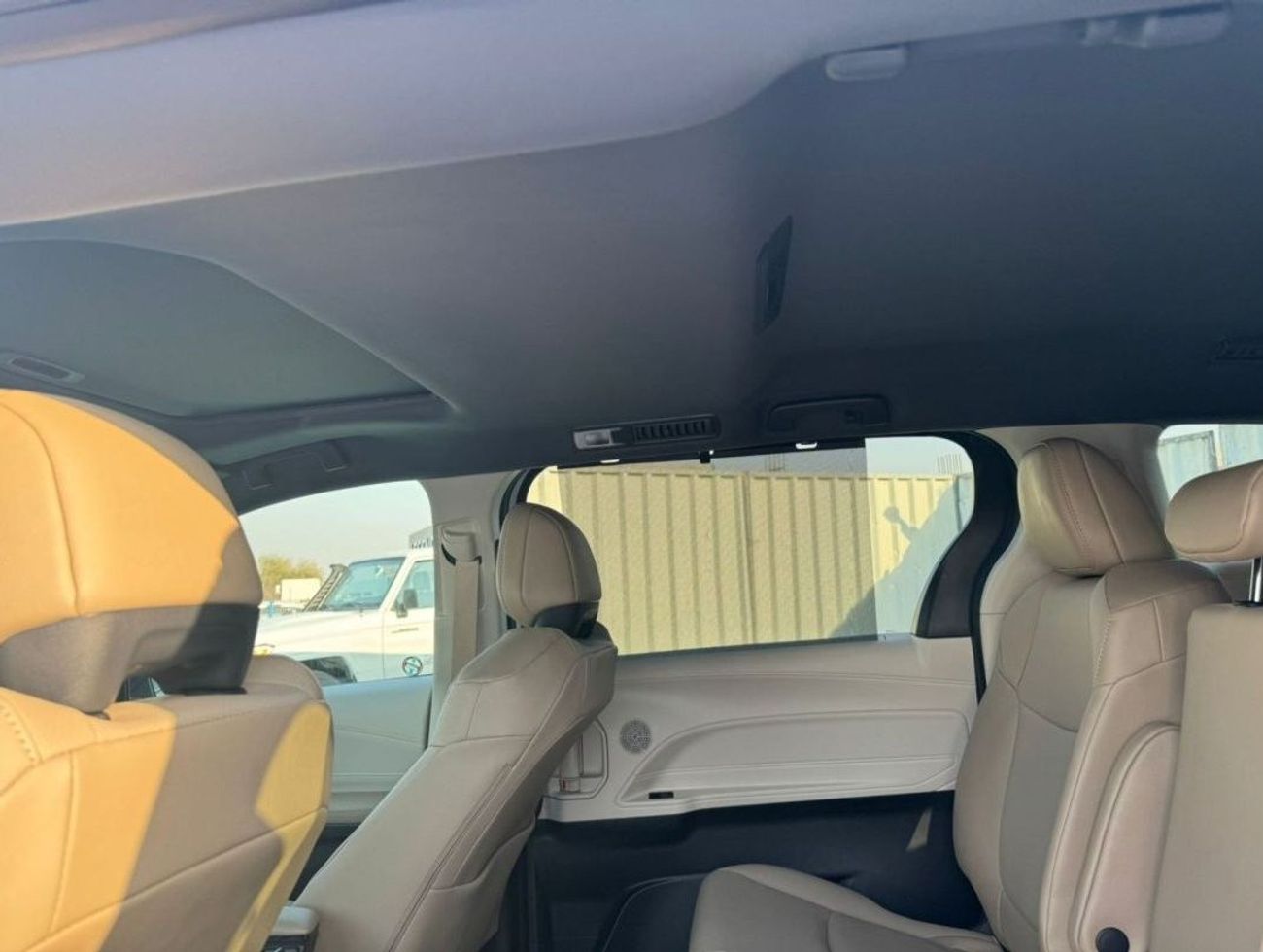 New Toyota Sienna 2.5L HYBRID XLE 2024 2024 for sale in Dubai - 745124