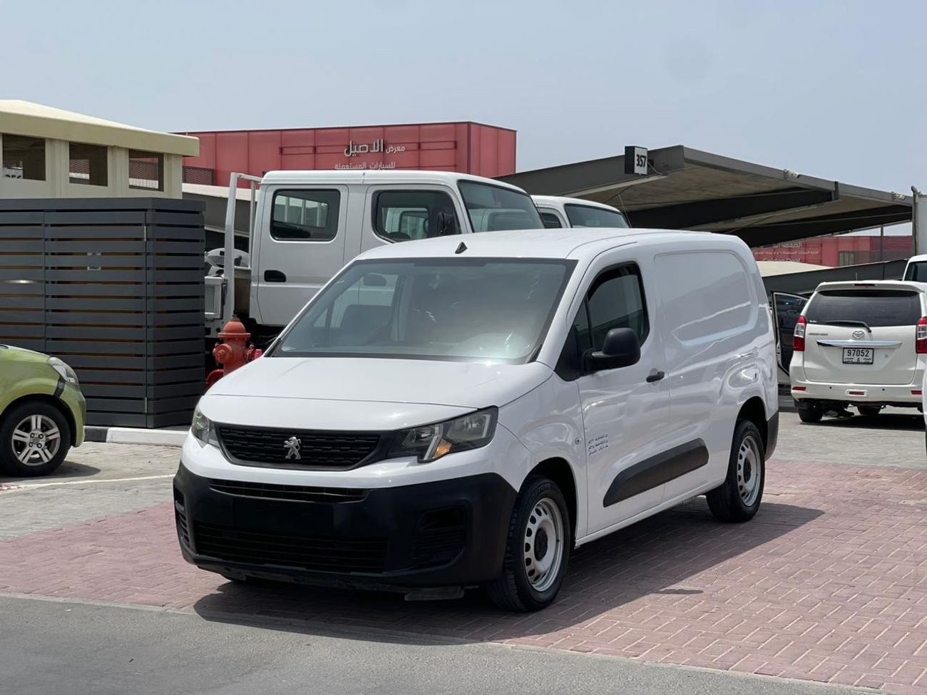 Used Peugeot Partner 2020 I Van I Ref#343 2020 for sale in Sharjah - 772247