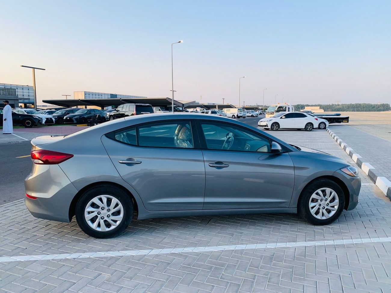 Used Hyundai Elantra GL 2018 for sale in Sharjah - 544111