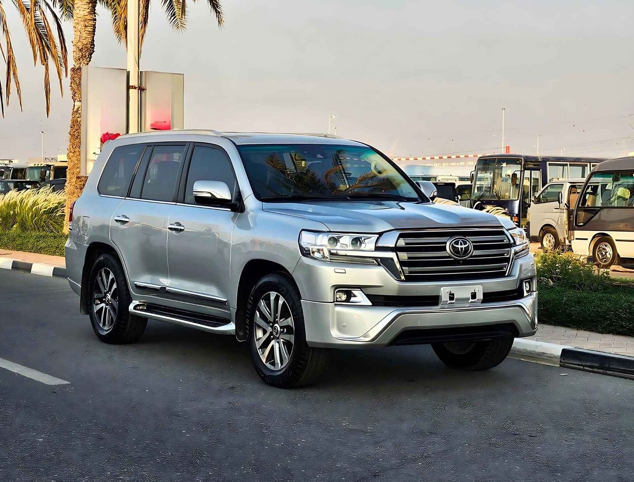 Used Toyota Land Cruiser VXR 5.7 V8/ ORG SHAPE/ HYUDRAULIC/ FULL OPTION/ LOT# 55502 2017 for ...