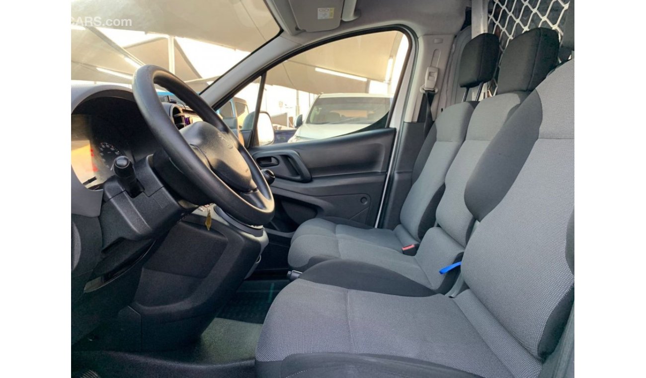 Used Peugeot Partner 2019 Van Ref#88 2019 for sale in Sharjah - 581897