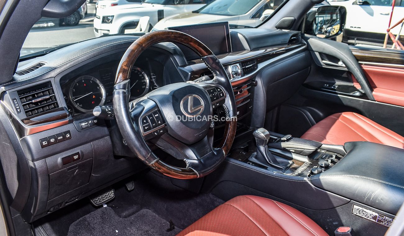 Used Lexus LX570 2017 for sale in Dubai - 799615