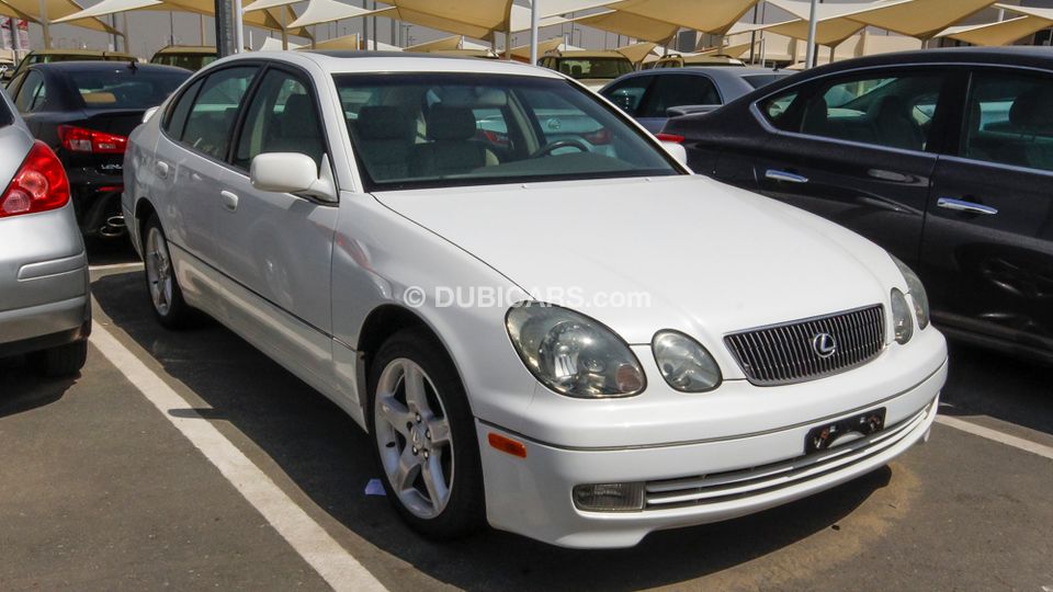 Used Lexus GS 400 2000 for sale in Sharjah - 52056