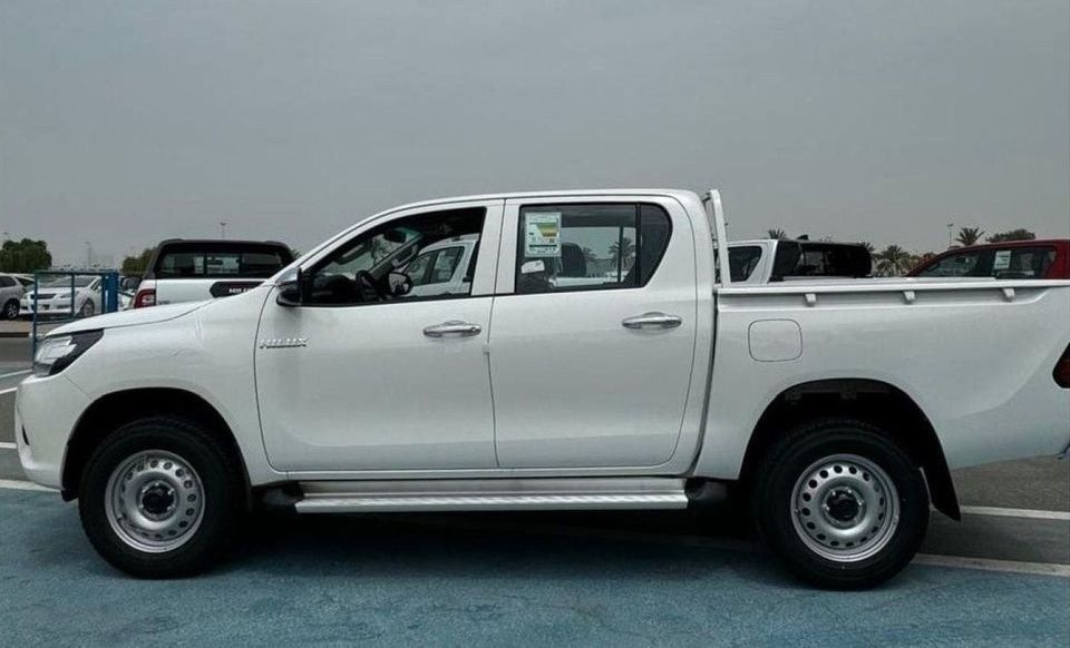 New Toyota Hilux Basic 2.7 L Petrol 2024 Brand NEW!!! 4 WD 2025 for ...
