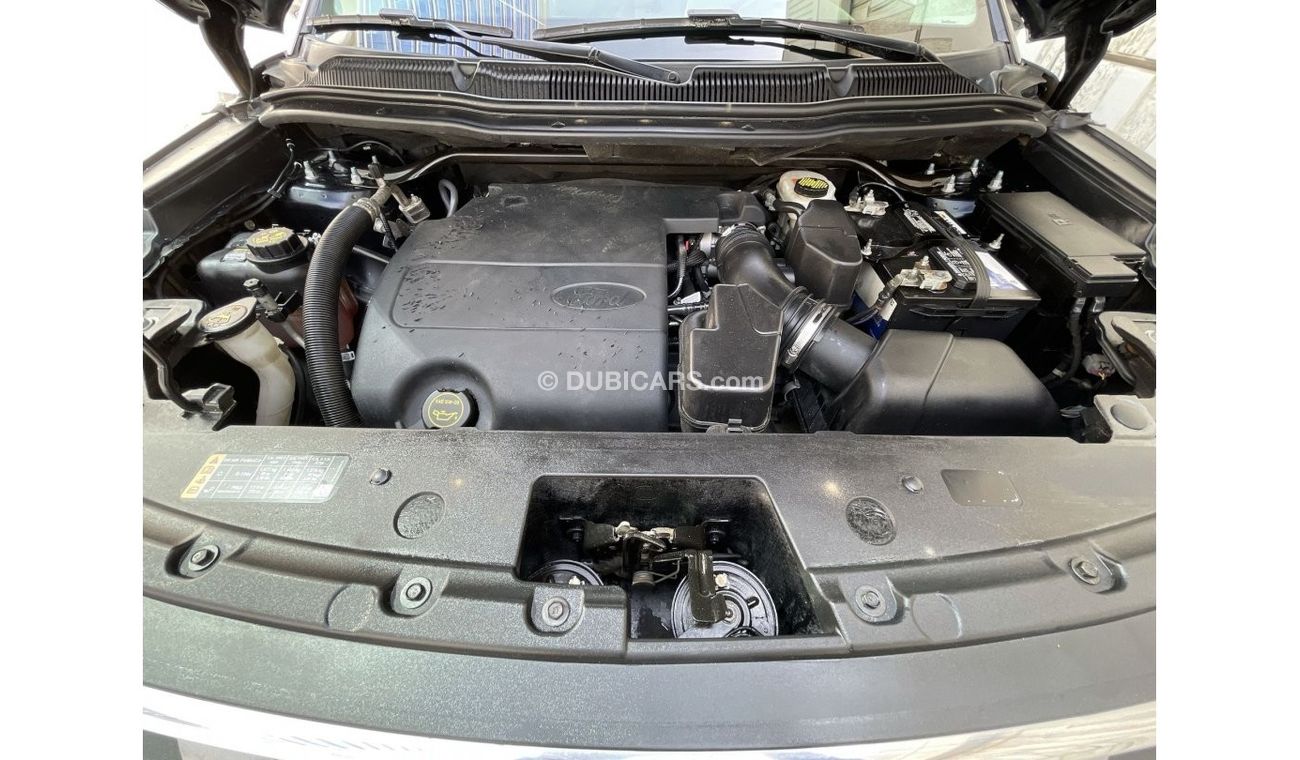 Used Ford Explorer 3500 2017 for sale in Dubai - 444221