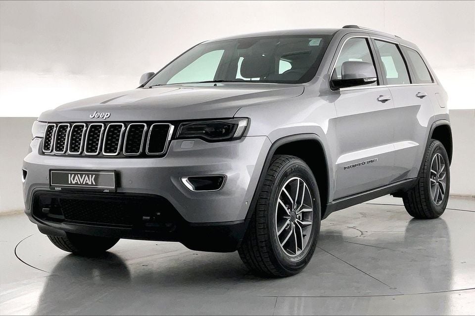 Used Jeep Grand Cherokee Laredo 2020 for sale in Dubai - 679338