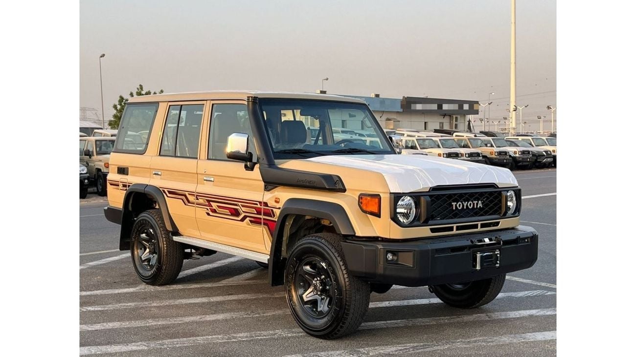 New Toyota Land Cruiser Hard Top TOYOTA LC76 HT MT 2024 for sale in Dubai - 750162