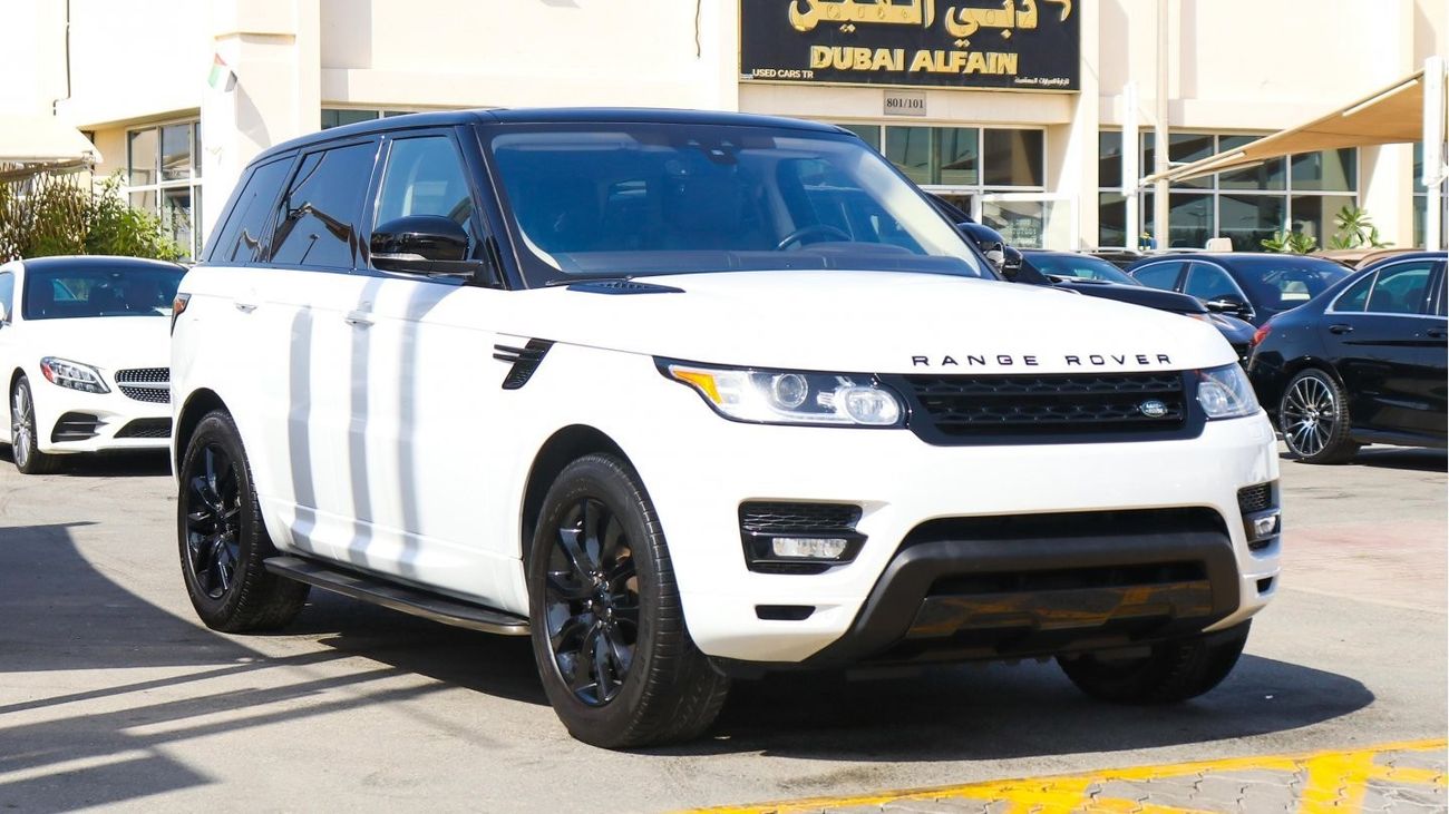 Used Land Rover Range Rover Sport Td6 2017 for sale in Sharjah - 492093