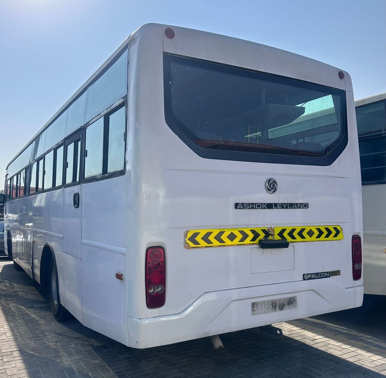 Used Ashok Leyland Falcon 2015 for sale in Dubai - 914992