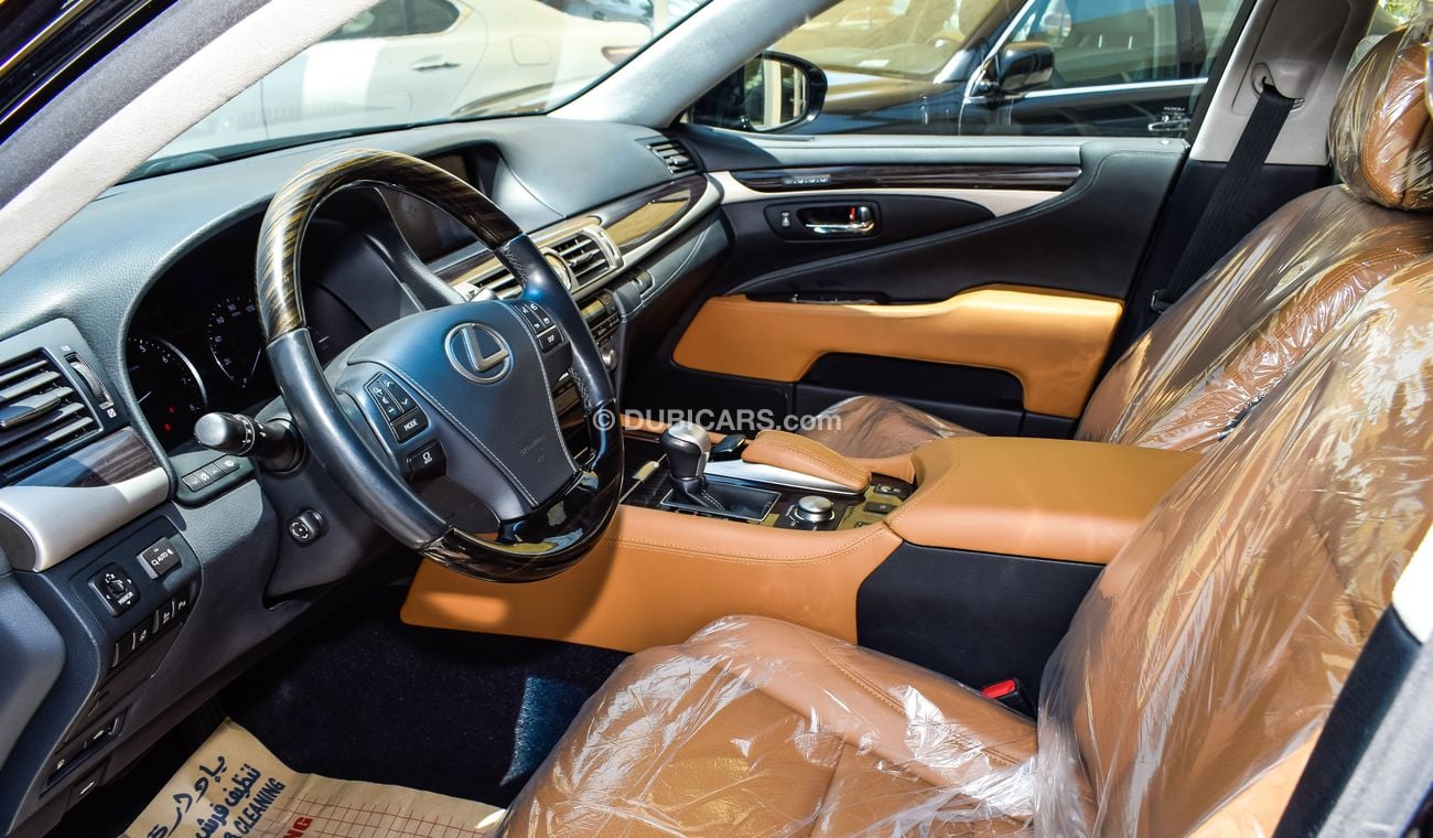 Used Lexus LS460 2014 for sale in Dubai - 235084