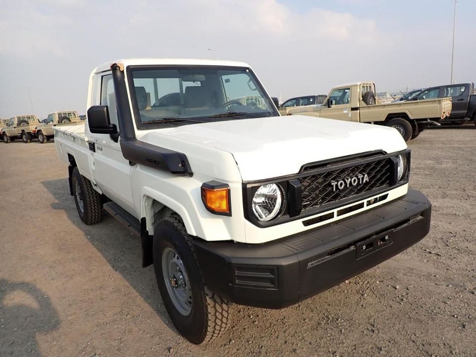 New Toyota Land Cruiser Pick Up New Toyota LC 79 SC 4.2L Diesel V6 ...
