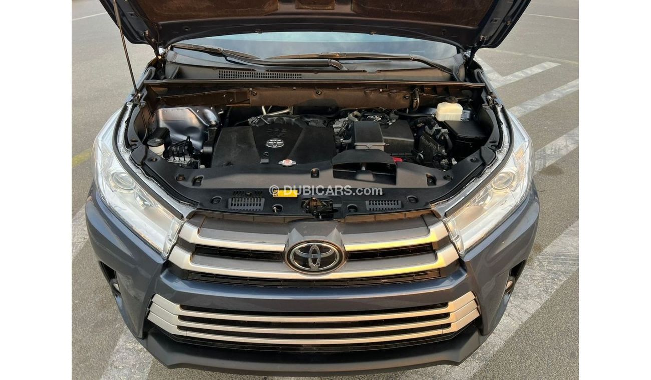 Used 2018 TOYOTA HIGHLANDER XLE AWD /5% VAT LOCAL REG 2018 for sale in ...