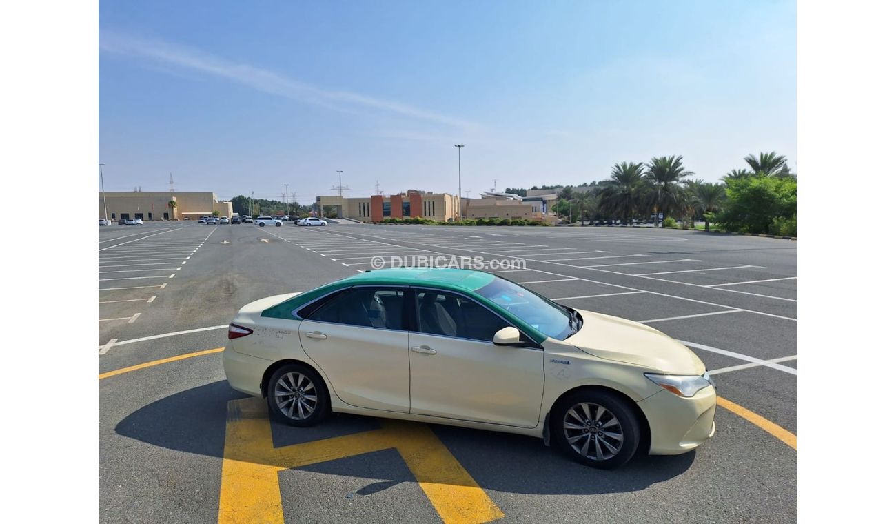 Used Toyota Camry GL 2017 for sale in Sharjah - 665864