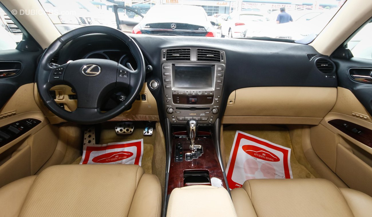 Used Lexus IS300 2008 for sale in Dubai - 91144