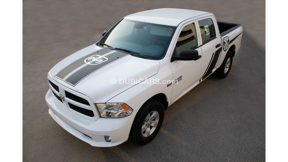 New RAM 1500 5.7L - DOUBLE CABIN 2018 for sale in Dubai - 248860