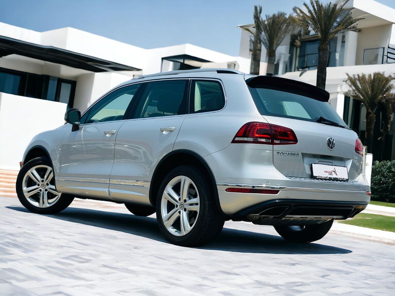 Used R-Line AED 1,585 PM AVAILABLE | FSH | LOW MILEAGE | VOLKSWAGEN ...
