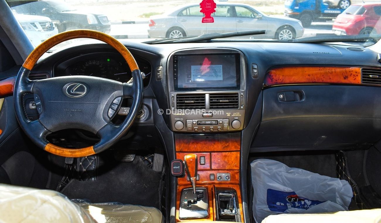 Used Lexus LS 430 2006 for sale in Sharjah - 711723