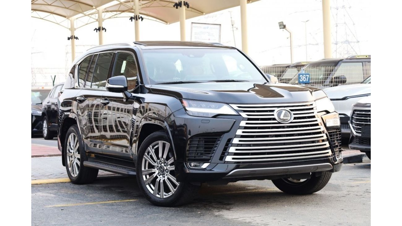 Used Lexus LX600 LEXUS_LX_600_VIP_3.5L_V6_MODEL_2022 2022 for sale in Dubai - 762415