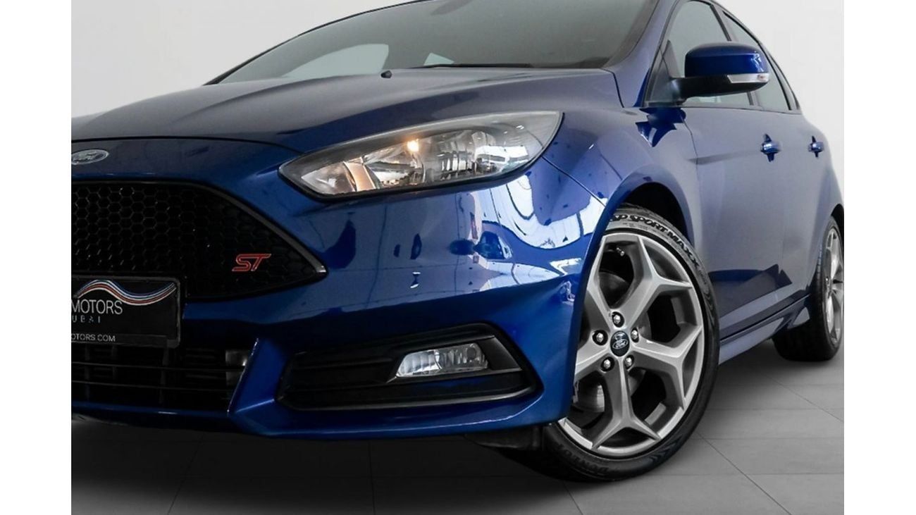 Used Ford Focus ST 2017 for sale in Dubai - 716306