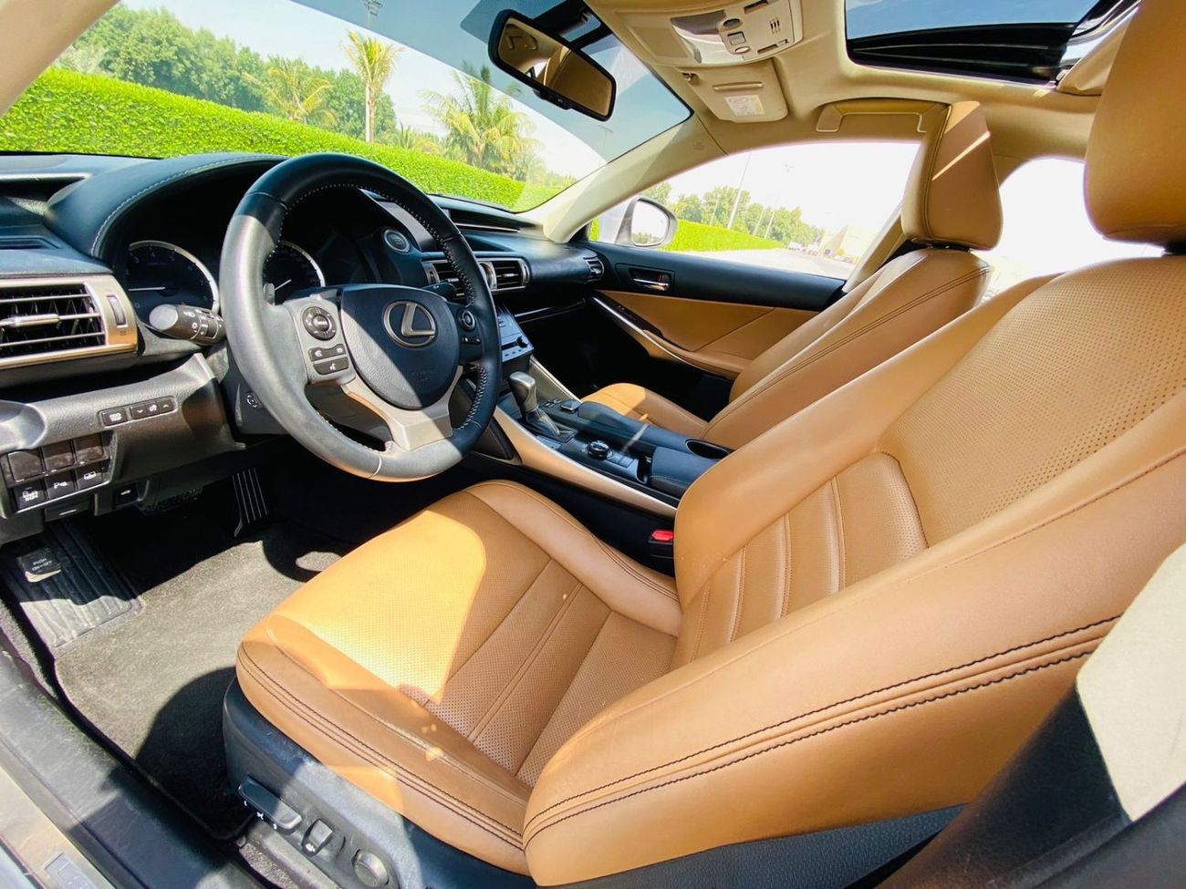 Used Lexus IS350 Platinum 2014 for sale in Dubai - 716919