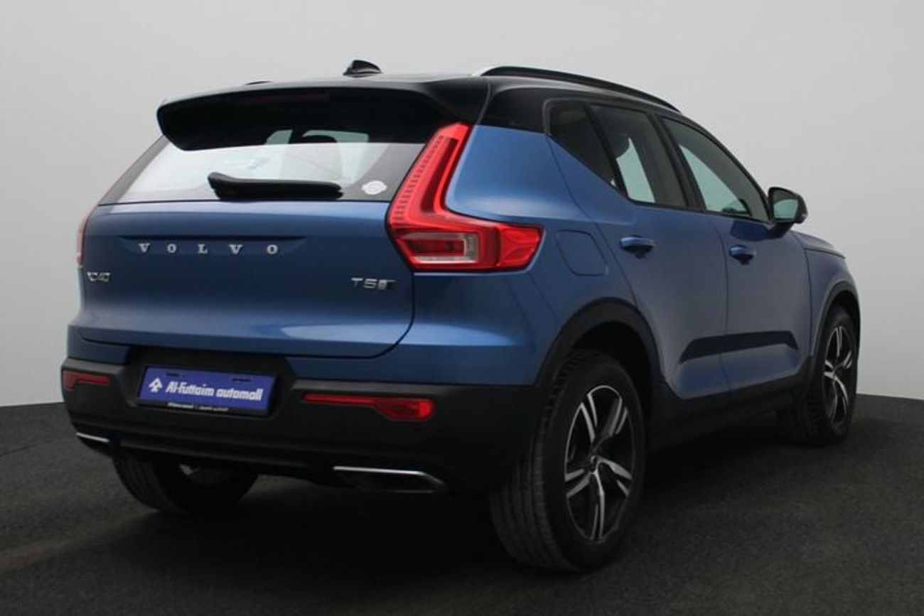 Used Volvo XC40 T5 R Design AWD 2.0 2020 for sale in Dubai - 861866