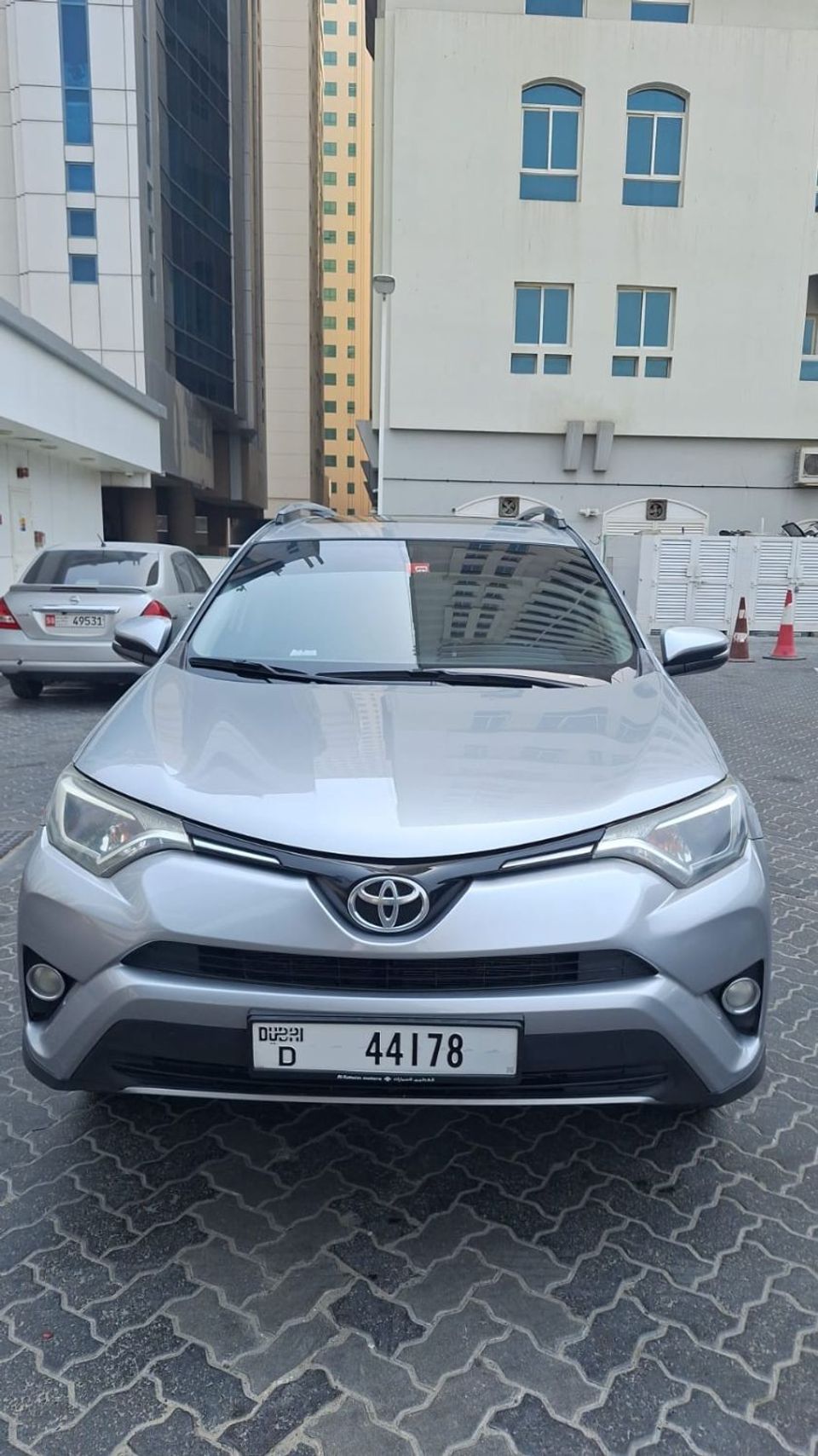 Used Toyota RAV4 VX Toyota RAF 4 2017 for sale in Dubai - 757513