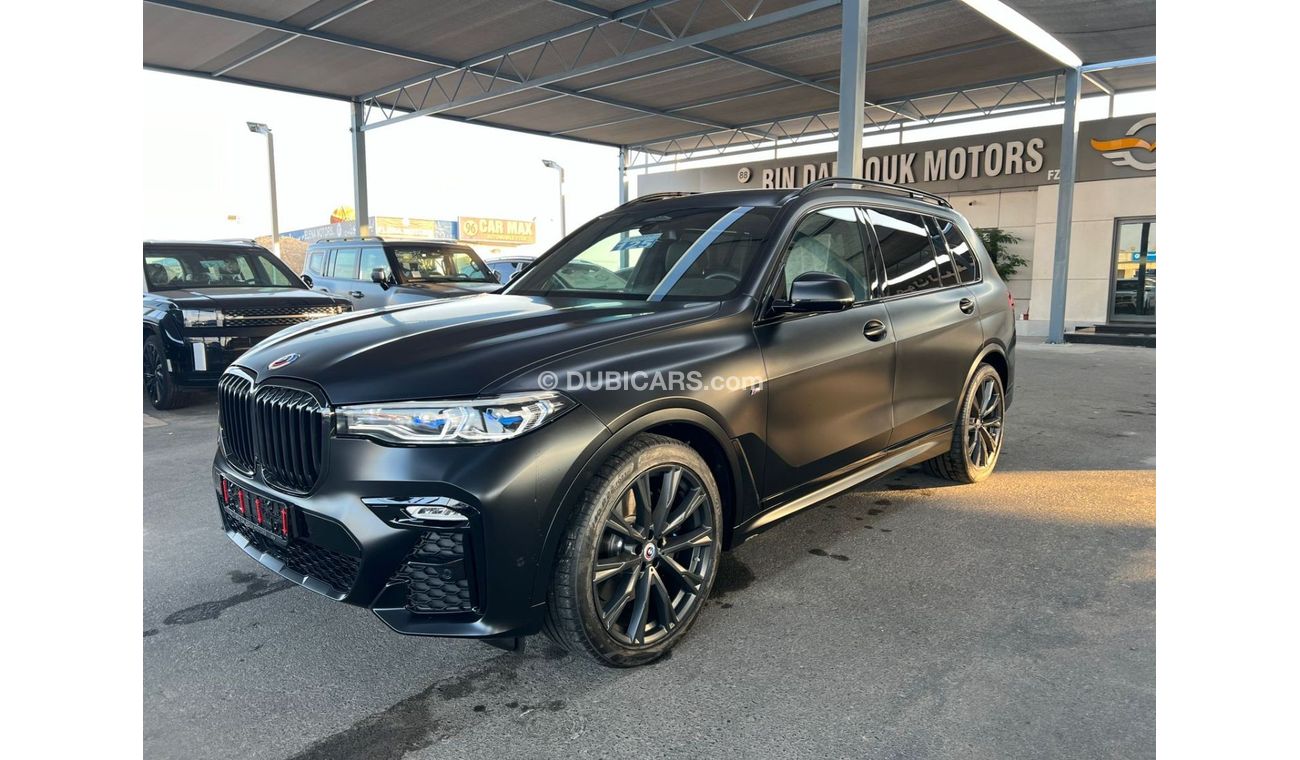 جديدة بي أم دبليو X7 M50i 4.4L V8 M50i MSPORT DARK SHADOW LIMITED EDITION 2022 للبيع في دبي - 801403