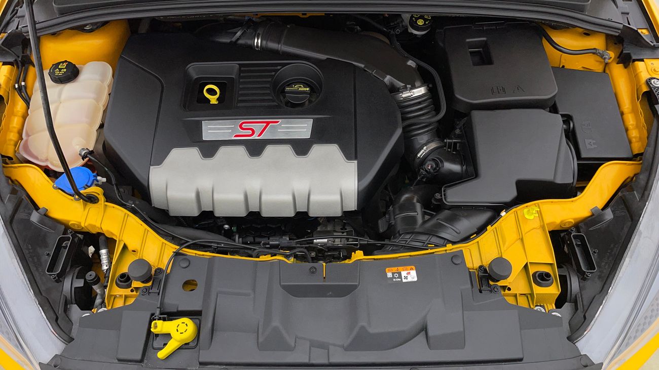 Used Ford Focus ST 2000 2018 for sale in Dubai - 484420