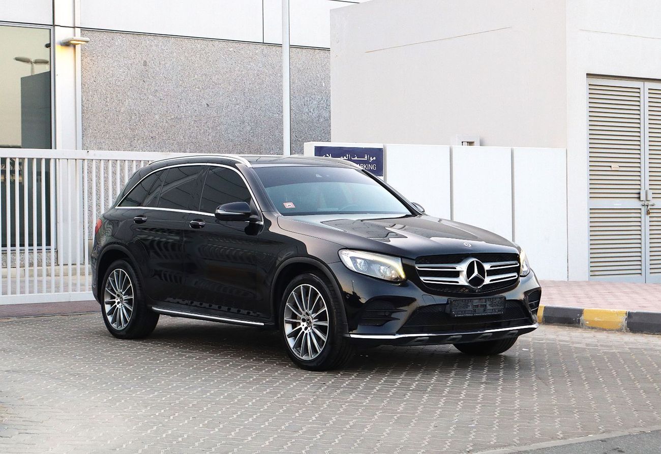 Used Mercedes-Benz GLC 250 4MATIC 2.0L 2018 for sale in Sharjah - 856942