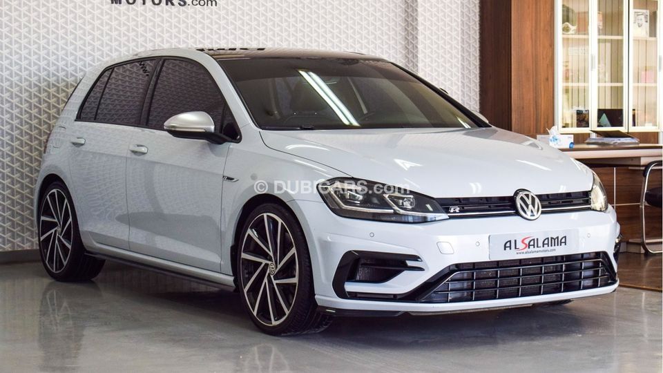 Used Volkswagen Golf R 4MOTION 2018 for sale in Dubai - 374523