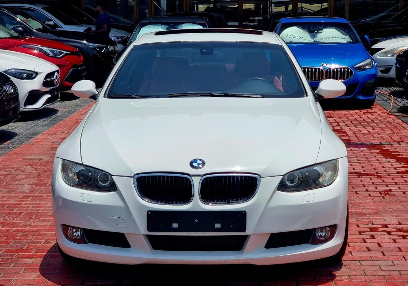 Used BMW 320i i Coupe E 90 2009 GCC 2009 for sale in Dubai - 743523