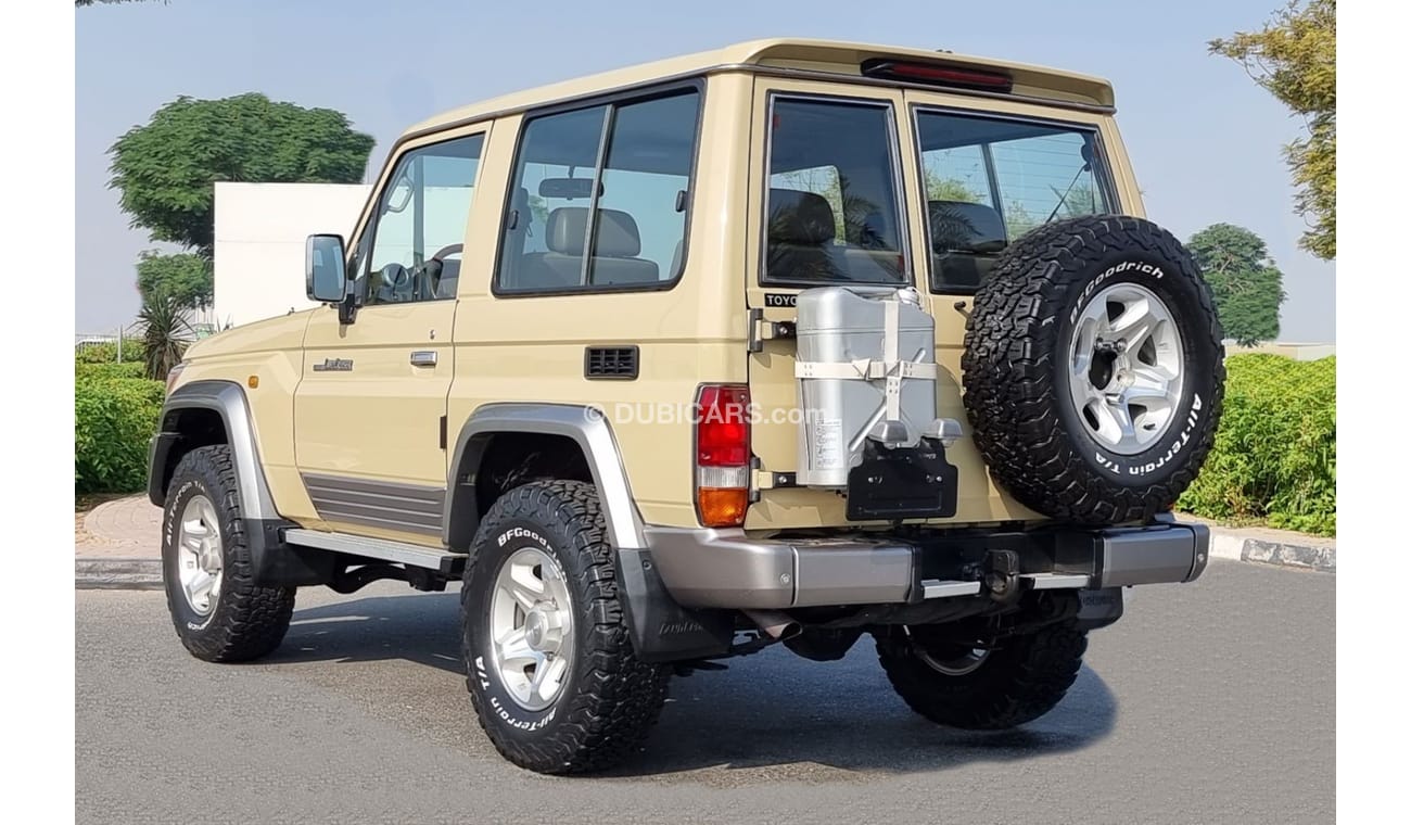 Used Toyota Land Cruiser Hard Top CAPSULE 2016 - VXR - V6 - EXCELLENT ...