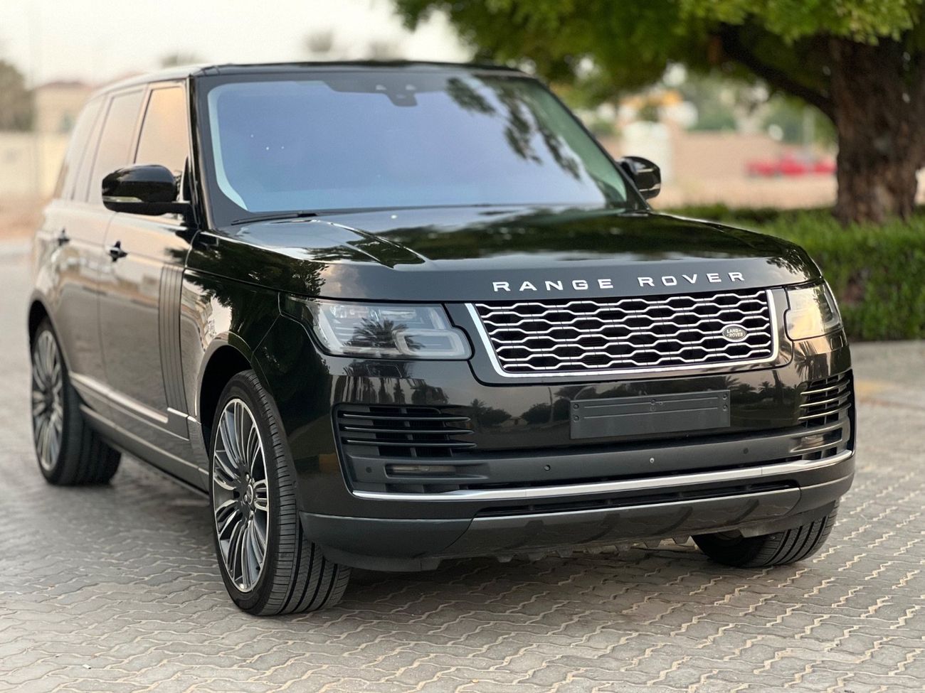 Used Land Rover Range Rover HSE 3.0L (380 HP) 2019 for sale in Sharjah ...