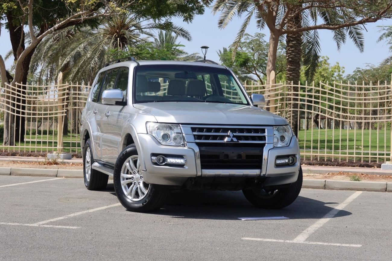 مستعملة ميتسوبيشي باجيرو GLS Highline Top 3.8L 2019 للبيع في دبي - 846505