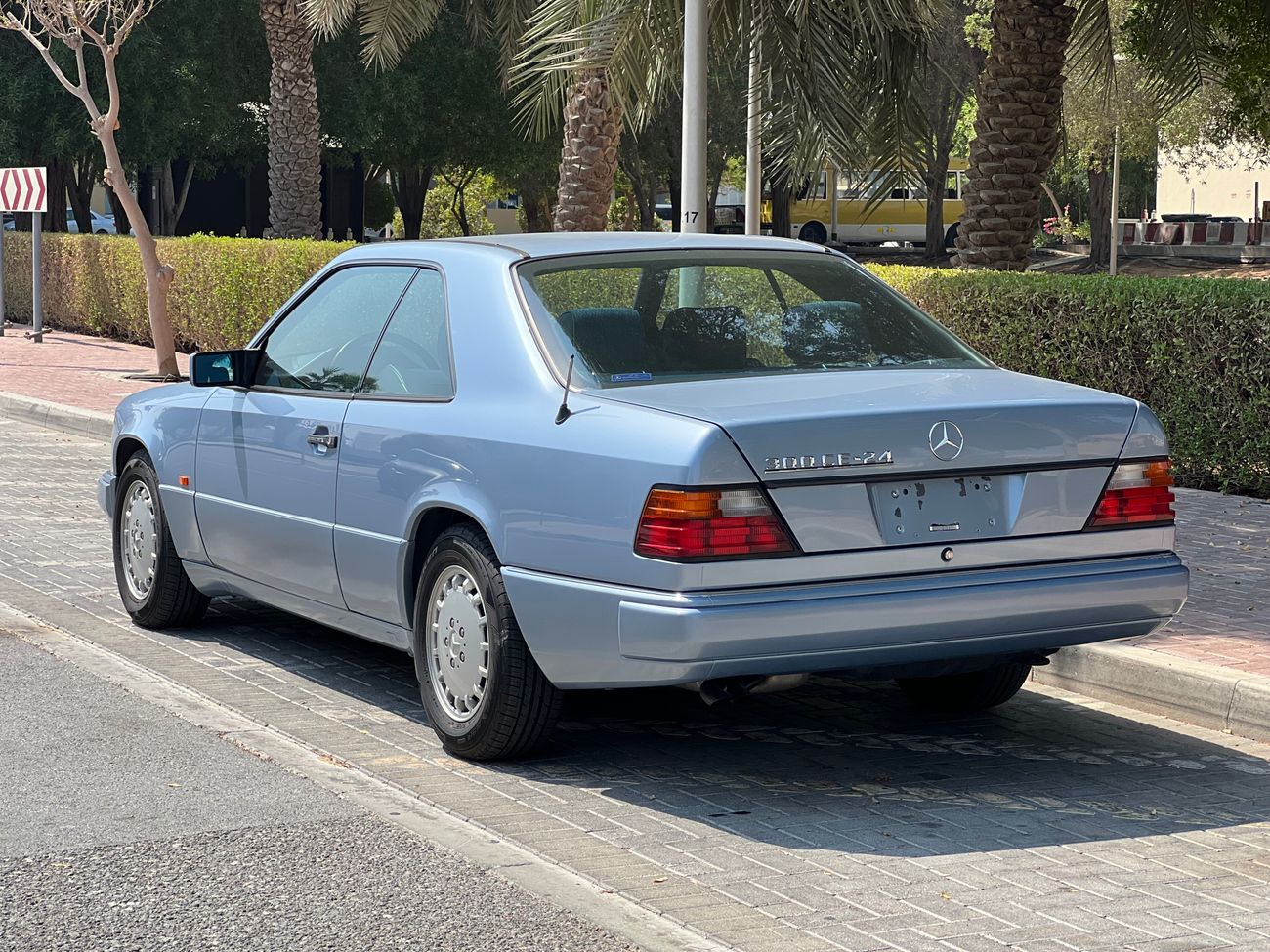 Used Mercedes-Benz 300 CE 24 W124 Original paint 1992 for sale in Dubai ...