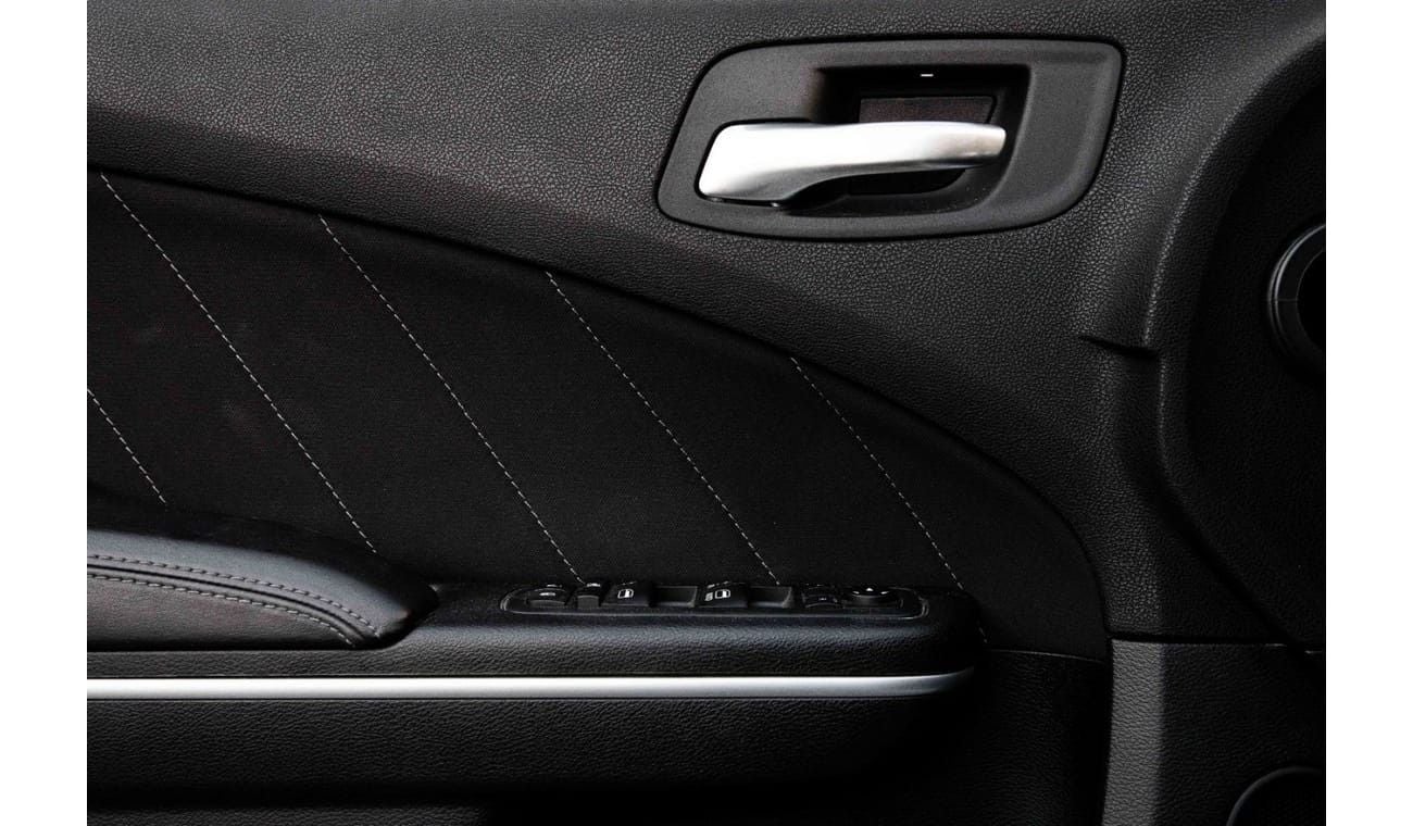 Used Dodge Charger 2,056 P.M | SXT Mid 3.6L 2021 for sale in Dubai - 792369