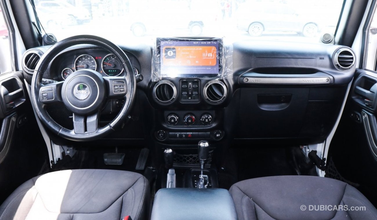 Used Jeep Wrangler Mercenary 2013 for sale in Dubai - 460415