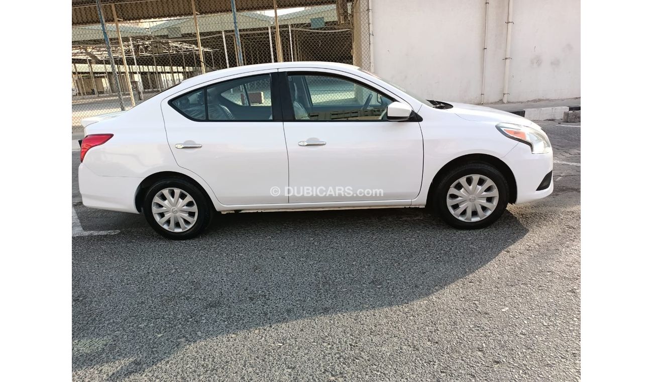 Used Nissan Versa 2018 for sale in Sharjah - 547952