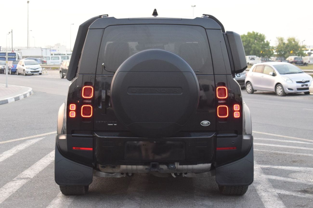 Used 2020 LAND ROVER DEFENDER 2020 for sale in Dubai - 899495