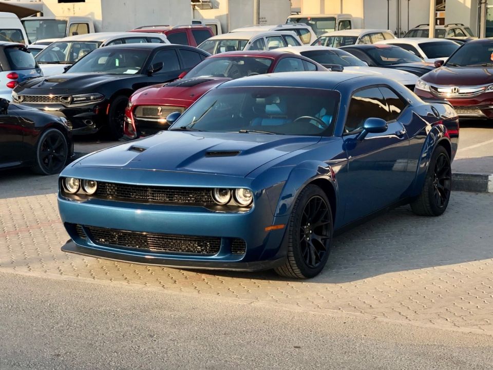 Used Dodge Challenger SXT Plus 2020 for sale in Sharjah - 560566