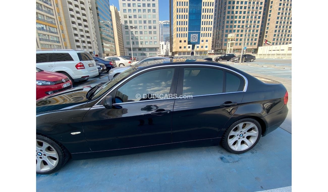 Used BMW 330i 2007 for sale in Abu Dhabi - 610052