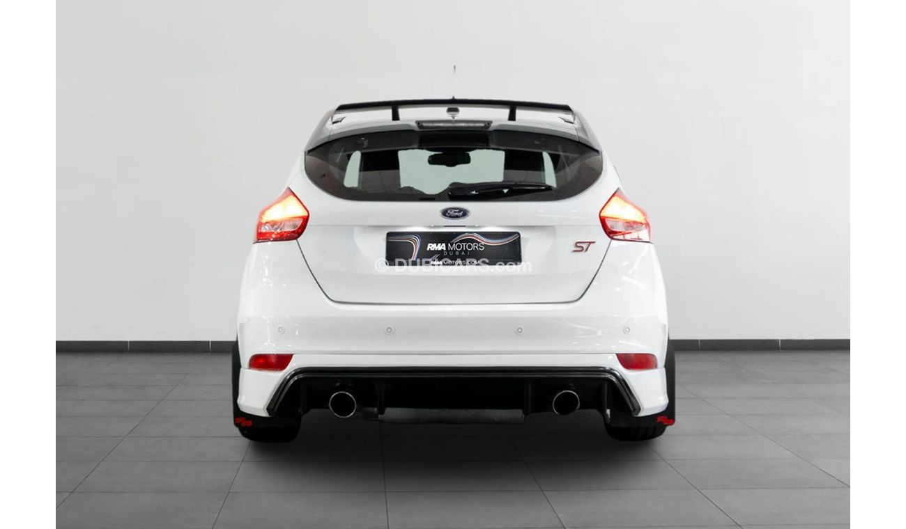 Used Ford Focus ST 2018 for sale in Dubai - 685844