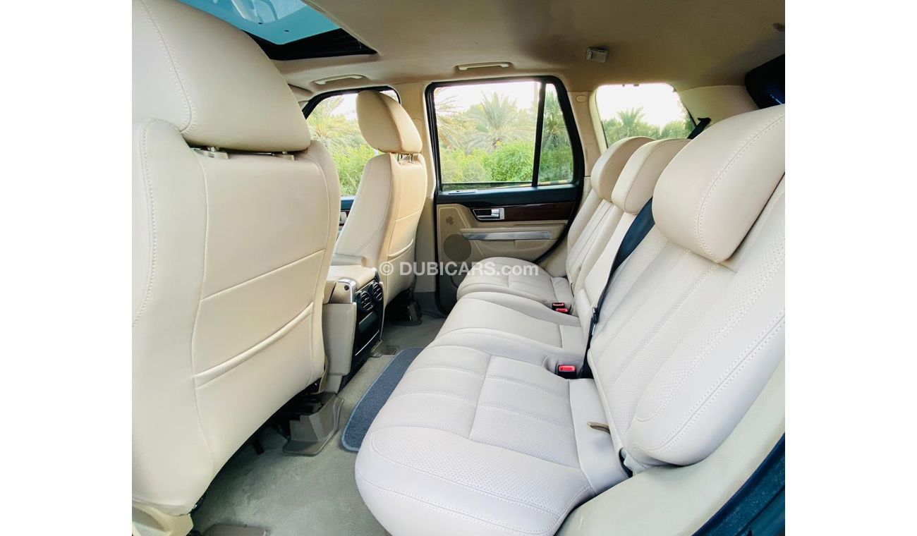 Used Land Rover Range Rover Sport 2011 for sale in Dubai - 667558
