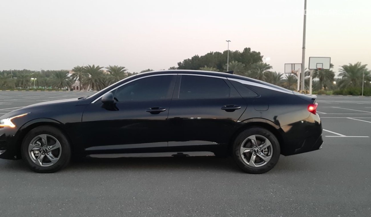 Used Kia K5 EX 2021 for sale in Dubai - 491336