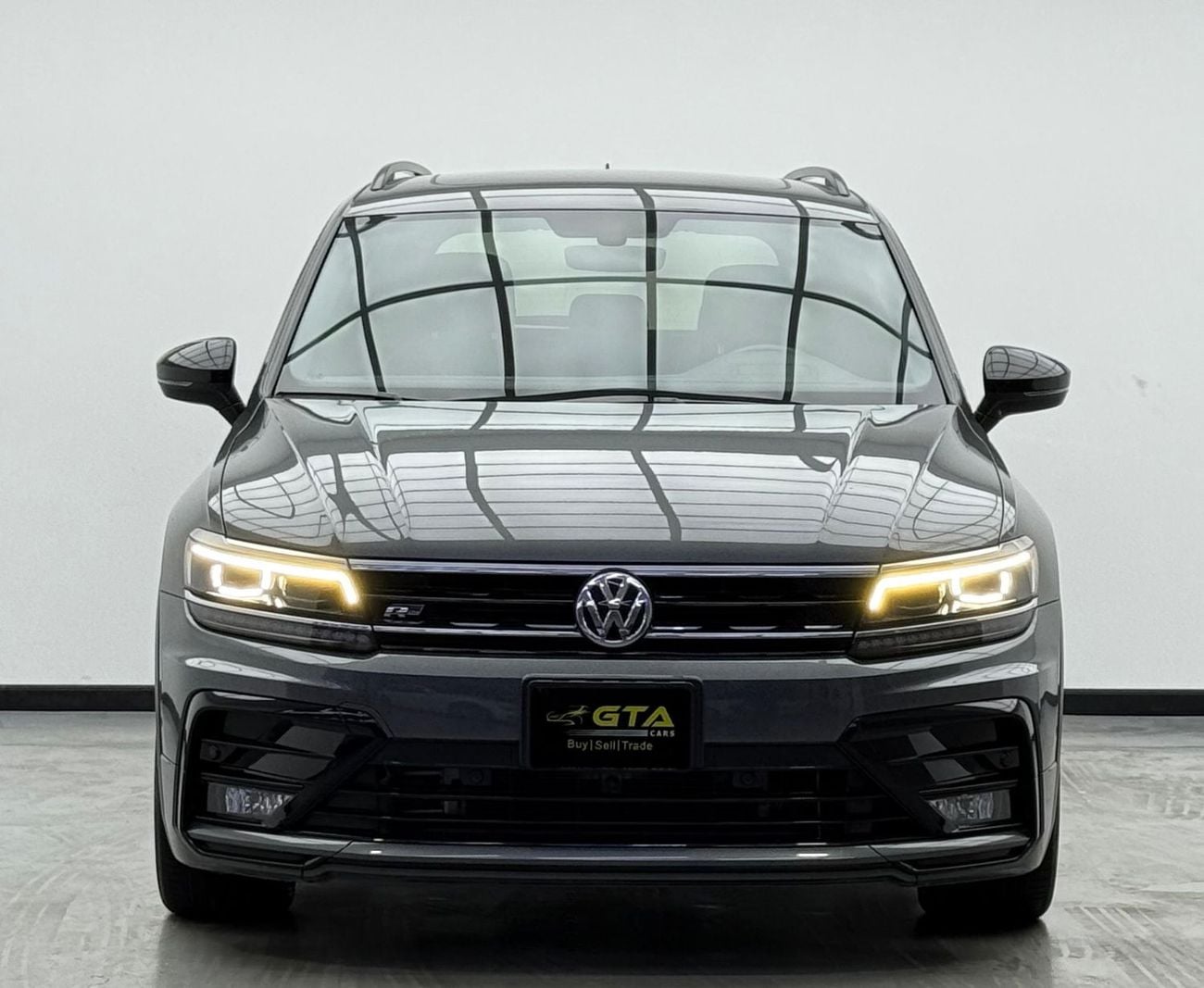 Used R-Line 2.0L 2020 Volkswagen Tiguan R-Line, Warranty, Full VW ...