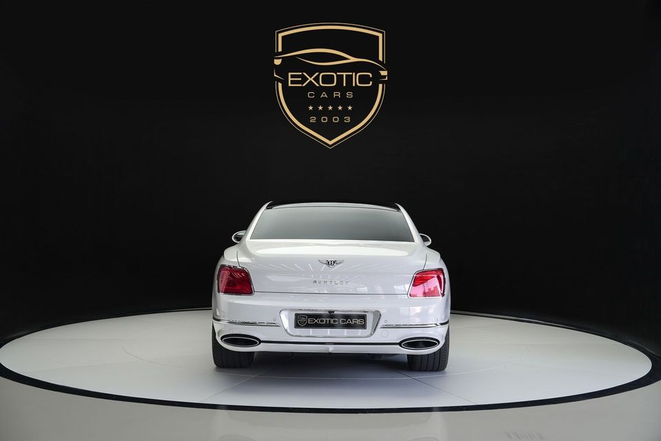 مستعملة بنتلي فلاينج سبور 6.0T W12 2021 للبيع في دبي - 848720